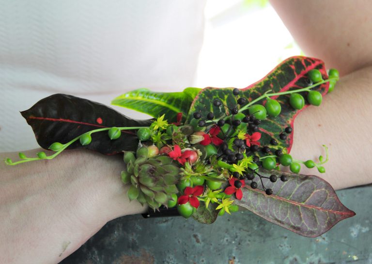 Botanical Couture: Francoise Weeks Wearable Floral Art – Flou(-e)r ...